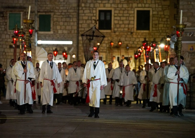 Heritage Croatia | Procesija „Za Križen“ – pobožna tradicija koja traje ...
