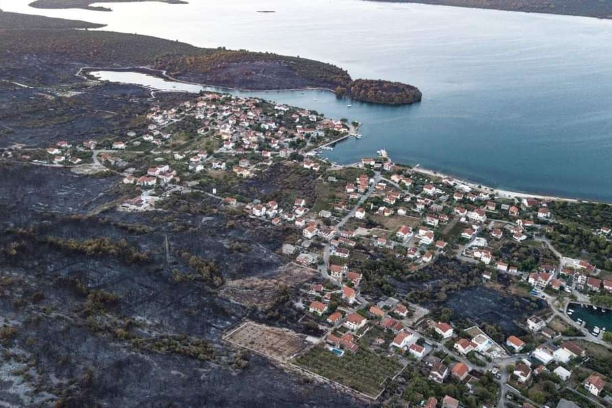 Heritage Croatia | Raslina - kad raziđe se dim i skupe se plivači